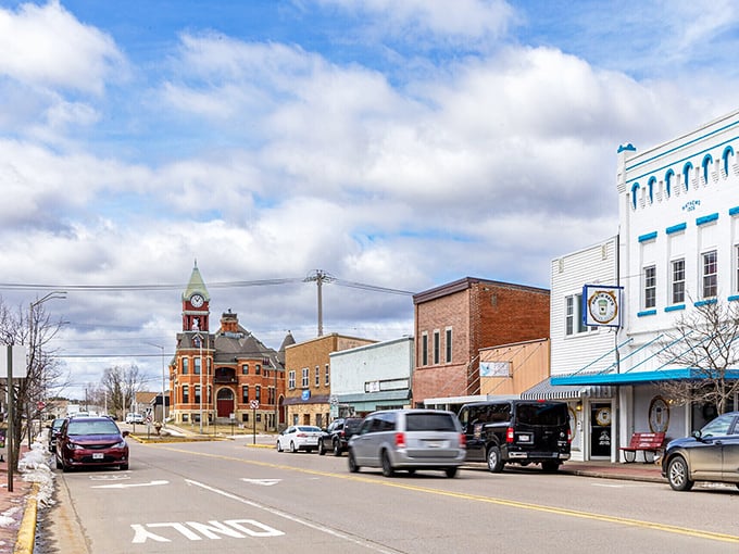 These streets in Merrill showcase the "City of Parks" sunshine charm. Affordable living with any seasons of natural beauty!