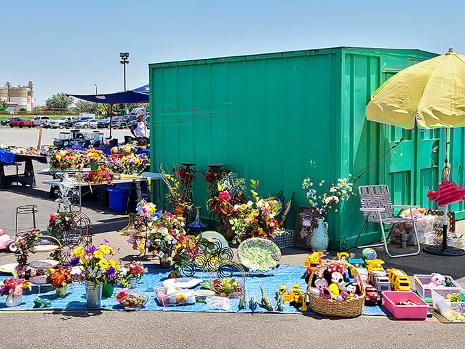 Pueblo Trading Post wears its name proudly—like a badge of honor for bargain hunters everywhere.