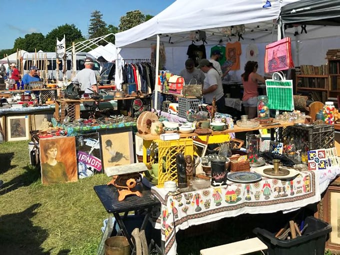 Every table tells a story! Vintage portraits, colorful trinkets, and nostalgic collectibles create a time-traveling department store without walls.