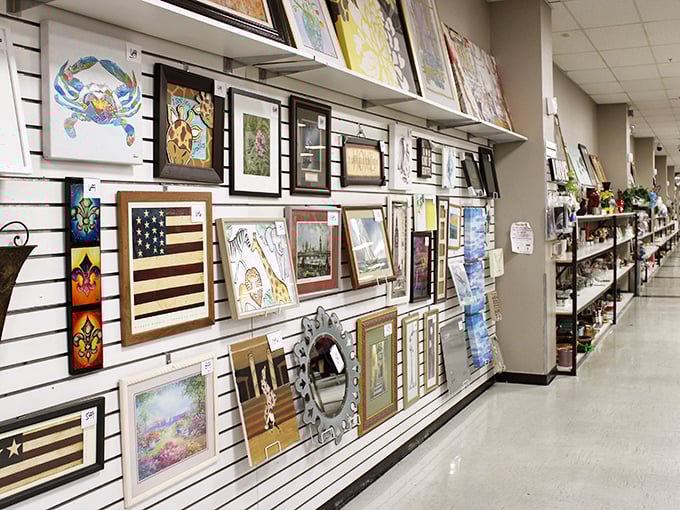 Wall art for every taste—from patriotic eagles to serene landscapes—ready to transform blank walls into conversation starters.