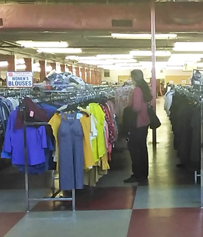 The women's section offers everything from casual everyday wear to office-appropriate attire, all categorized for easy browsing.