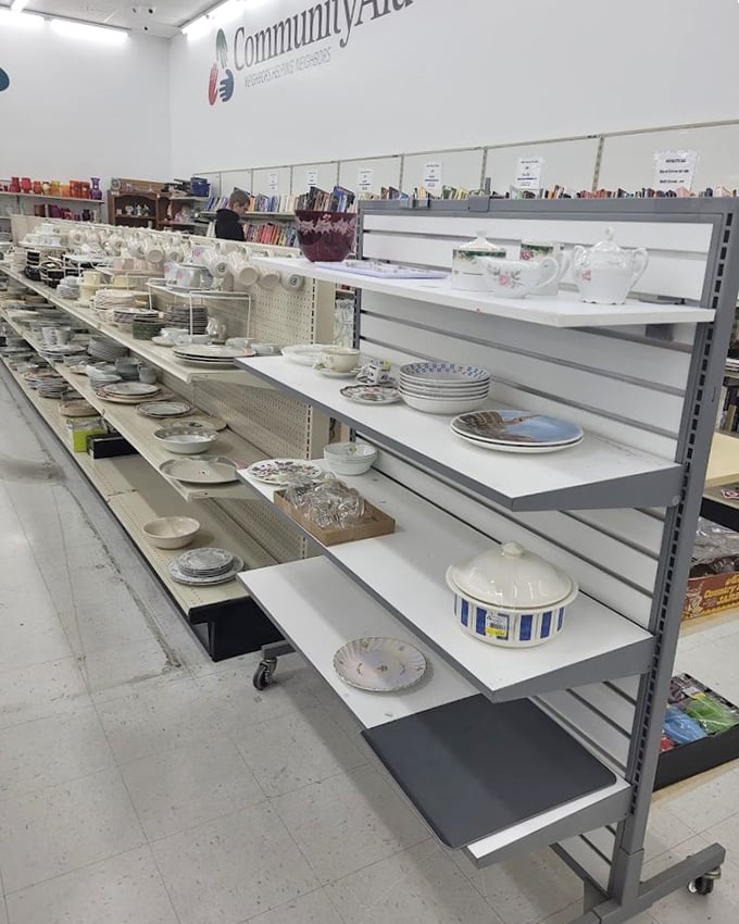China patterns galore! One person's discarded dinnerware becomes another's entertaining essential. Martha Stewart would approve.