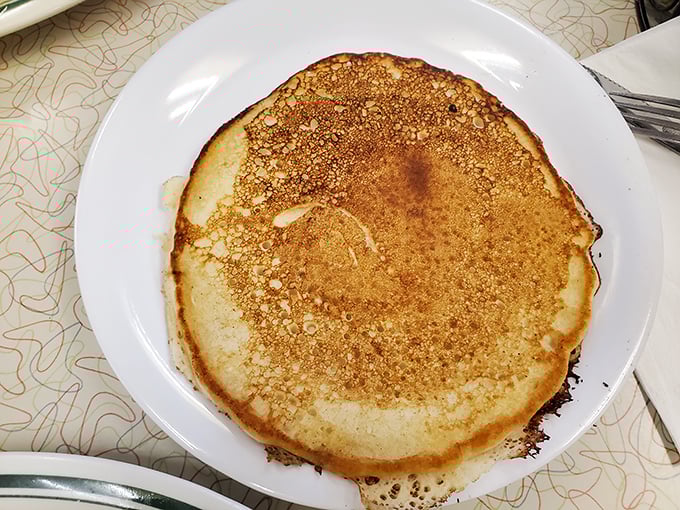 This pancake doesn't need fancy toppings or Instagram filters—just like Frank Sinatra, it does things its own way.