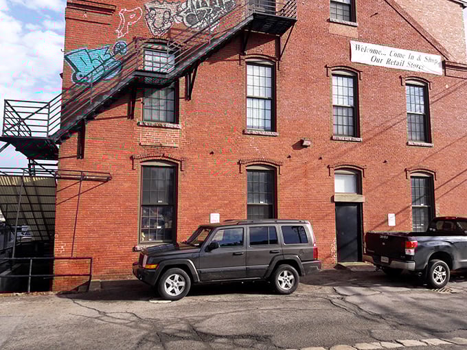 This grand old dame of Lawrence has reinvented herself beautifully. From textile mill to temple of treasures—talk about a successful second act!