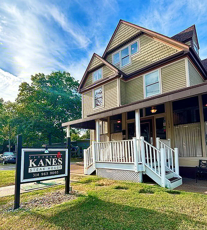 Victorian charm meets carnivore paradise at Citizen Kane's. Who knew a classic house could hide such magnificent meat mastery?