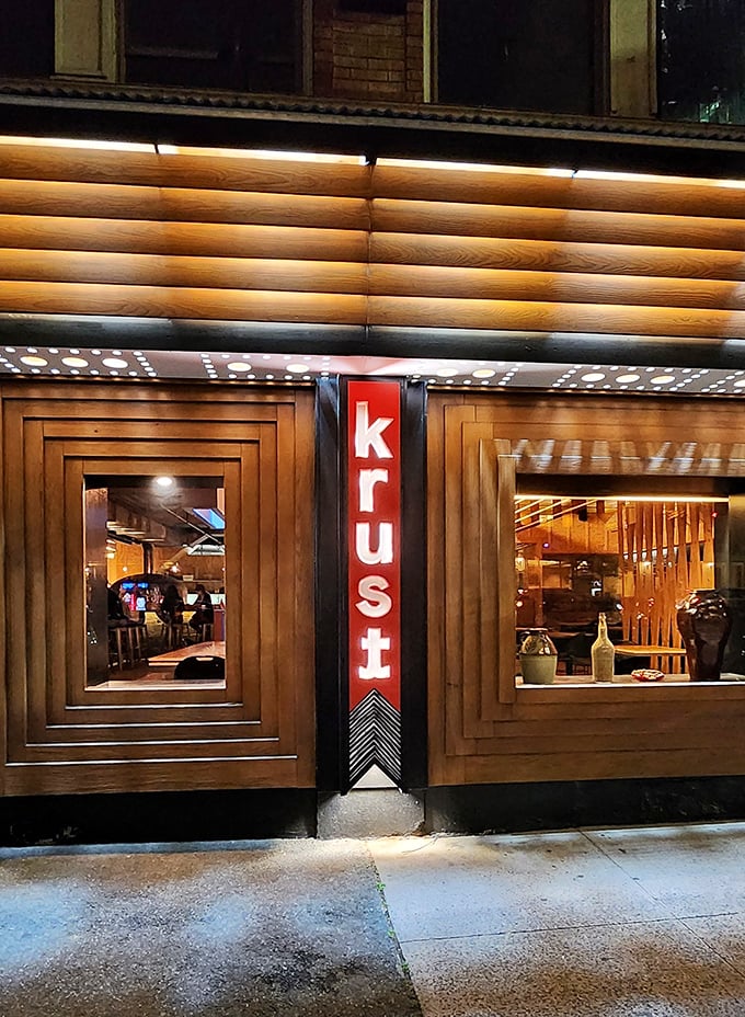 Krust brings bourbon and pizza together like Bogart and Bacall – a match made in heaven.