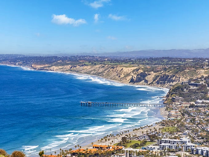 Coastal cliffs and modern architecture blend together in a neighborhood where even the views feel upscale.