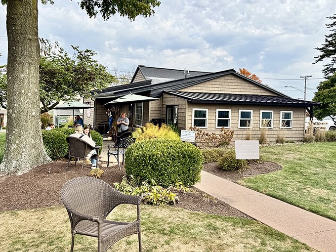 Rebecca's Bistro strikes the perfect balance between homey charm and just enough modern flair to intrigue.