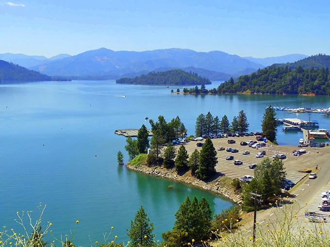 Blue waters, green pines, and black-ink budgets! Shasta Lake's marina paradise welcomes retirees seeking champagne views on a beer budget.