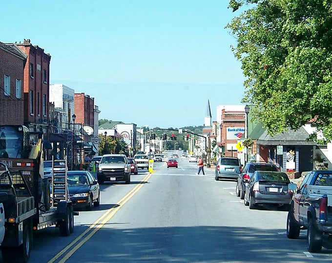 Arts district atmosphere thrives in this southwestern Virginia treasure that punches above its weight class.