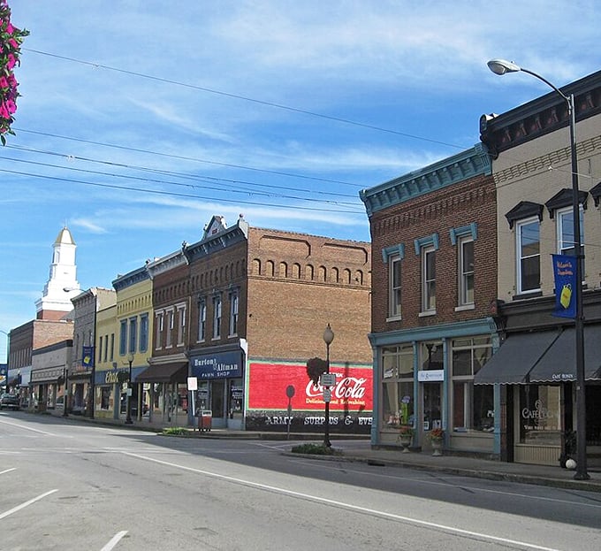 Downtown Campbellsville's classic Main Street serves up Americana with a side of sensible pricing. 
