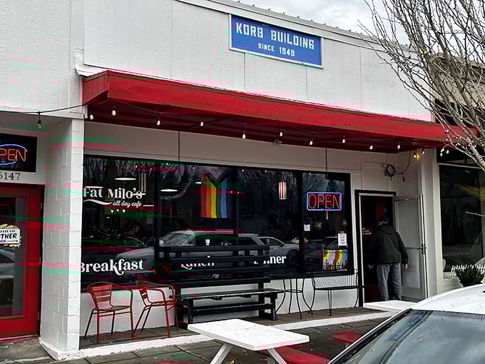 Those red umbrellas aren't just shade - they're little flags of deliciousness marking this special spot.