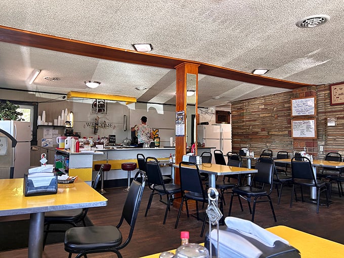 Simple tables, simple chairs, simply delicious food. Hilltop Diner knows fancy plates don't make the meal taste any better.