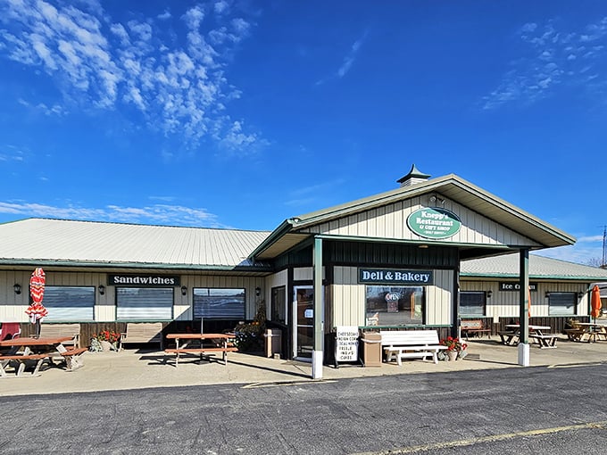 Blue skies and homemade pies—Knepp's Amish Kountry Korner delivers simple pleasures that somehow taste better in Indiana.