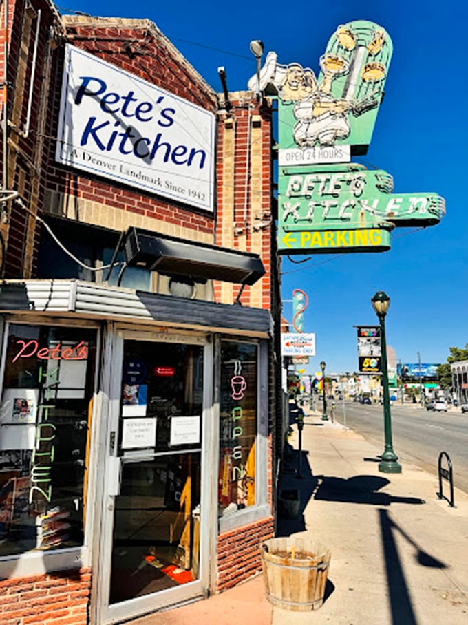Pete's classic diner look promises comfort food with a side of nostalgia – and surprisingly good fish.
