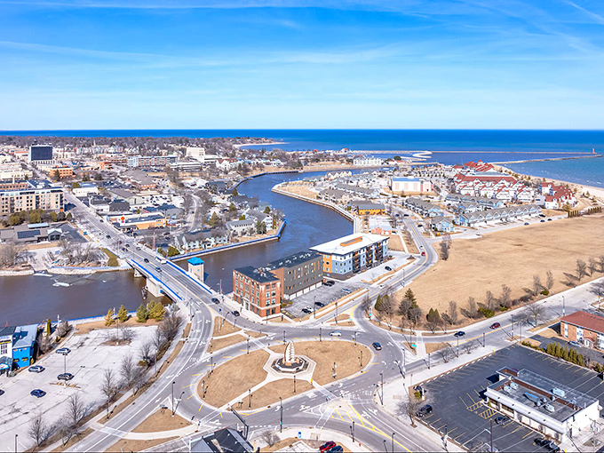 Sheboygan's lakefront location gives retirees million-dollar views without the million-dollar price tag—talk about retirement goals!