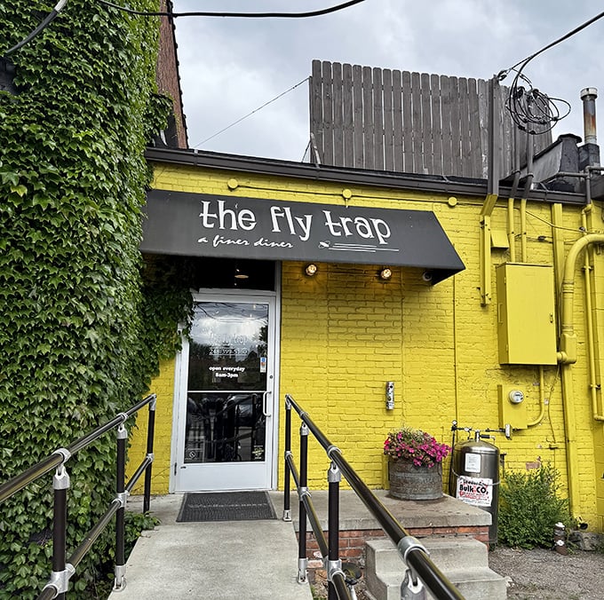 Behind that cheerful yellow façade lies a diner that breaks rules and makes new ones—one creative plate at a time.