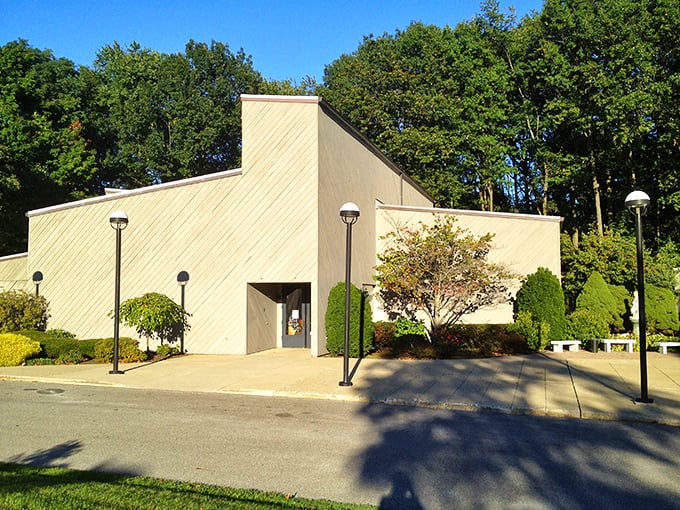 The Ashtabula Arts Center stands as proof that culture doesn't require big-city prices or pretension—just passion and community support.