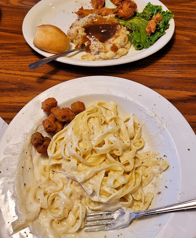Fettuccine Alfredo with a side of hush puppies – proof that Italy and the South can coexist deliciously.