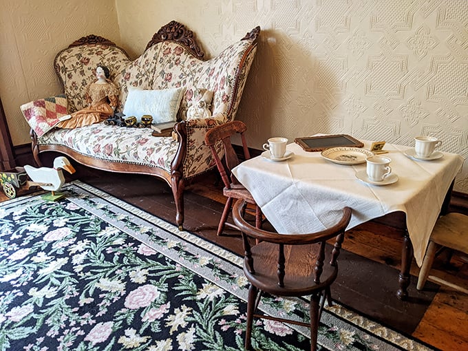 The Victorian version of Netflix and chill—a cozy settee, tea service, and floral patterns that would make your grandmother swoon with delight.
