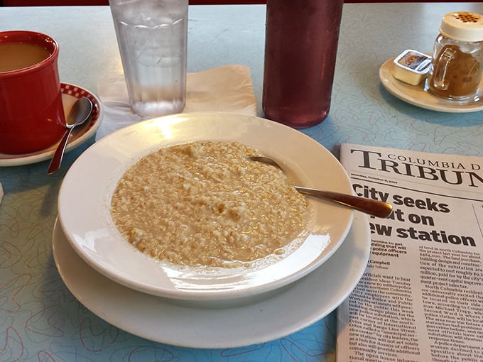 Oatmeal: the unsung hero of breakfast menus everywhere. This bowl isn't just healthy—it's comfort in ceramic form.