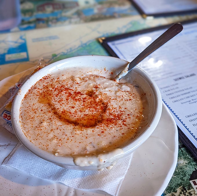 She-crab soup that's rich enough to make a millionaire jealous. That sprinkle of paprika isn't just garnish—it's the final brushstroke on a creamy masterpiece.