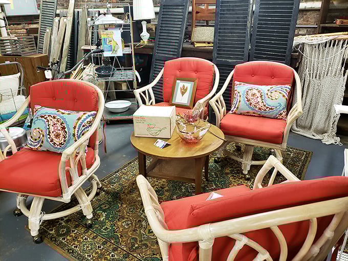 These coral chairs aren't just furniture—they're a committee waiting to hear about your day over cocktails on the lanai.