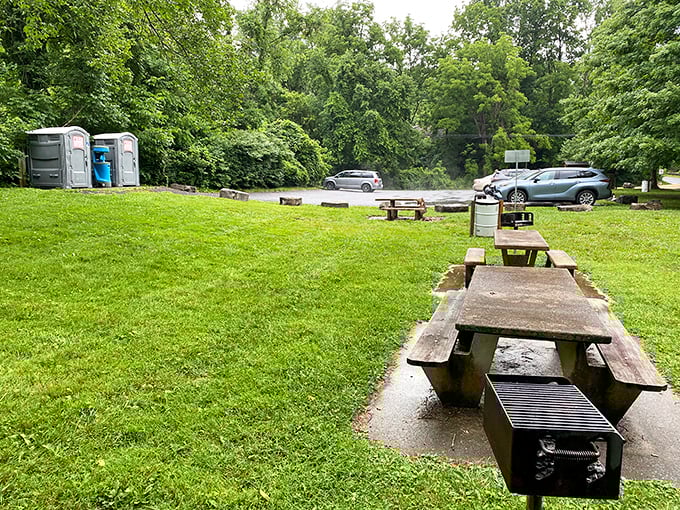 Picnic tables await your sandwich masterpieces. Nothing improves ham on rye like a side of 19th-century engineering and birdsong.