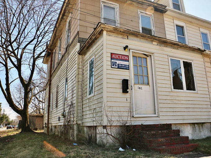 Penns Grove's mixed architectural styles create a neighborhood where affordable housing meets genuine small-town character and warmth.