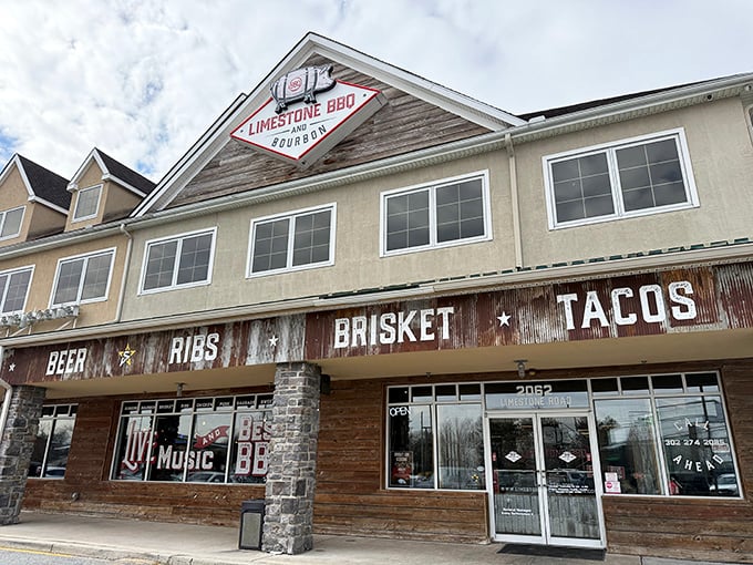 Where bourbon meets brisket, magic happens – this Wilmington spot knows how to treat meat right. 