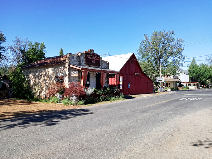 Historic buildings house world-class tasting rooms where cowboys and connoisseurs would both feel welcome.