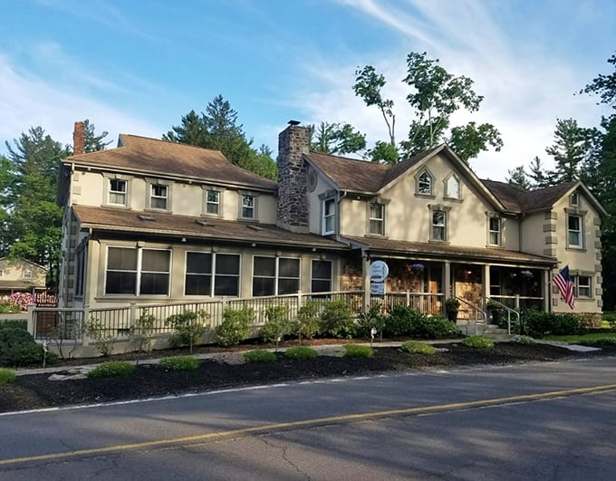 That wraparound porch at Frogtown Chophouse practically begs you to sit a spell with some seafood.