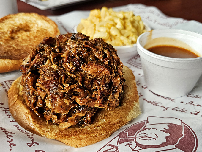The bark on this pulled pork could make a vegetarian question their life choices – perfectly caramelized with that ideal meat-to-bun ratio.