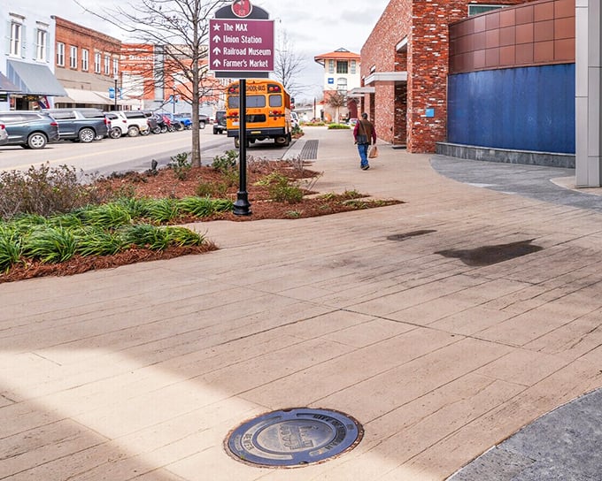 Wayfinding signs point visitors to Meridian's cultural highlights—the MAXX, Union Station, and Railroad Museum—all accessible without breaking your retirement budget.