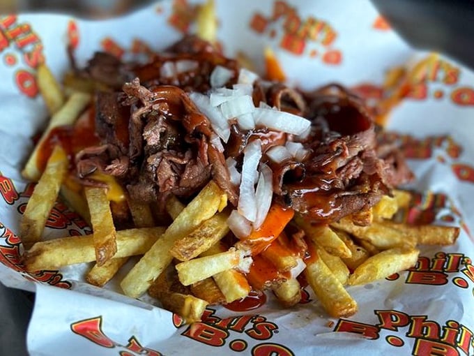El Toro Fries: where french fries go to fulfill their destiny. Crispy potatoes crowned with tender meat, fresh onions, and that legendary sauce—fork optional, napkins mandatory.