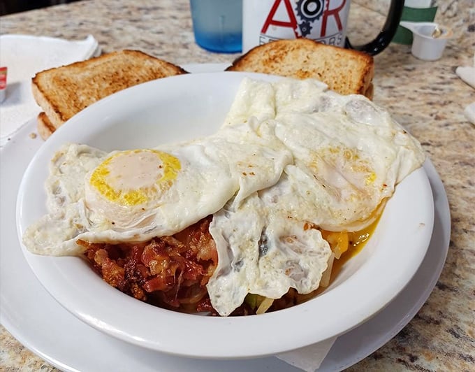 When eggs, hash, and toast come together like this, morning meetings can wait. This breakfast skillet demands your full, undivided attention.