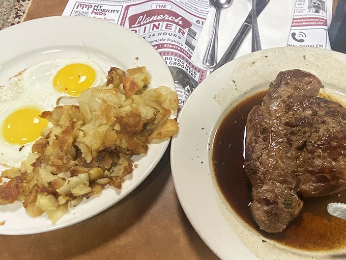 The steak and eggs – a breakfast for champions or anyone who woke up feeling particularly ambitious. Protein paradise!