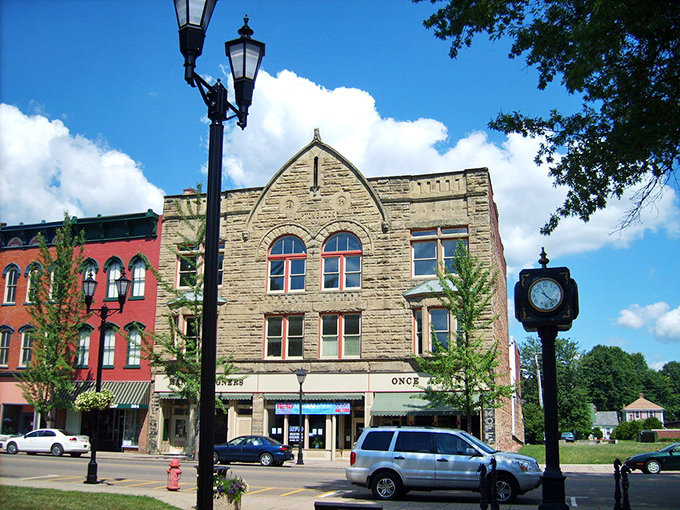 Gallipolis combines French heritage with Ohio River charm in a setting that's easy on the wallet.