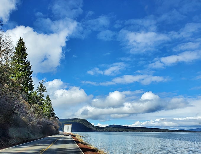 Klamath Falls' waterfront setting offers lakeside beauty without coastal crowds or prices—nature's best-kept secret.