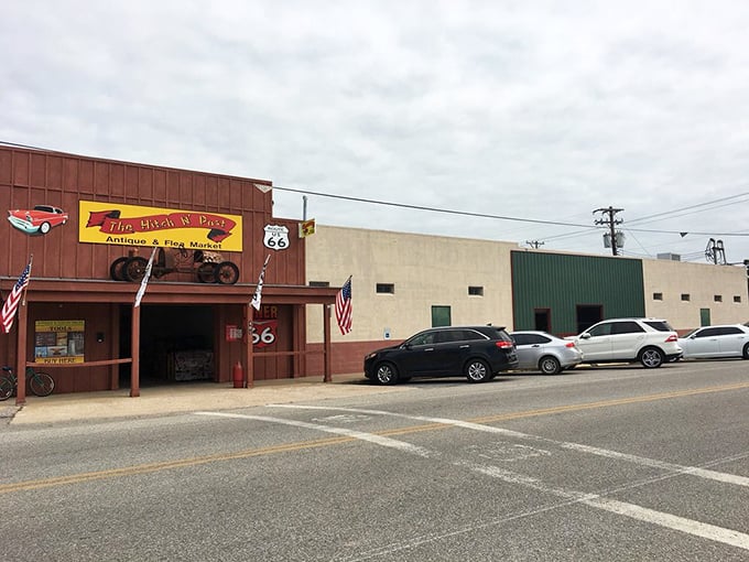 Route 66 nostalgia meets serious antique hunting in this authentic Commerce treasure destination.