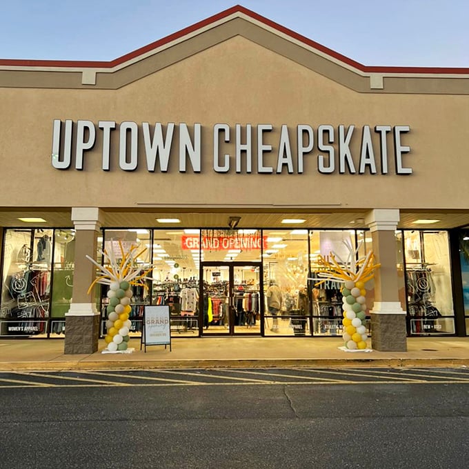 Balloon arches welcome shoppers to Uptown Cheapskate's grand opening – a celebration of style without the sticker shock.