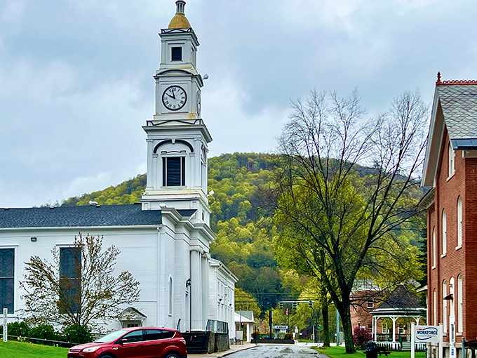 Catskill beauty surrounds this affordable town where fall colors rival any postcard and cost absolutely nothing to enjoy.