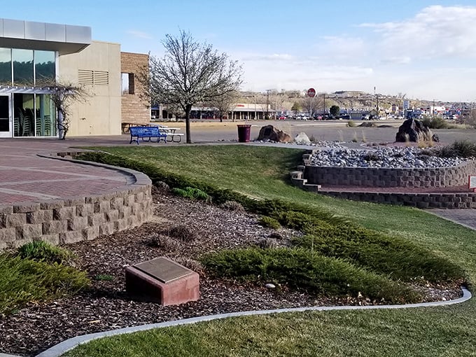 Desert mesas and ancient landscapes provide a stunning backdrop for comfortable retirement living on any budget.