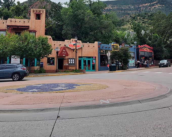 Set against the mountain backdrop, Manitou Springs’ adobe storefronts radiate the warmth and color of the Southwest.