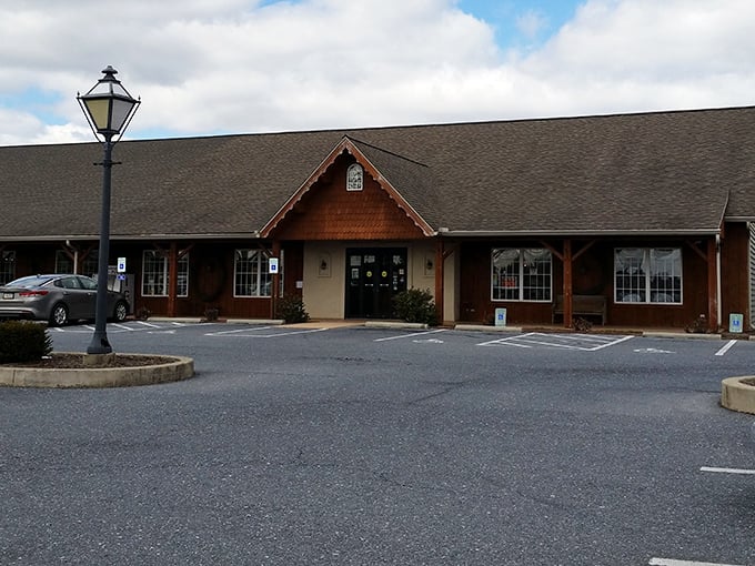Timber, stone, and a parking lot that fills up fast – the telltale signs you've found somewhere special in Pennsylvania Dutch country.