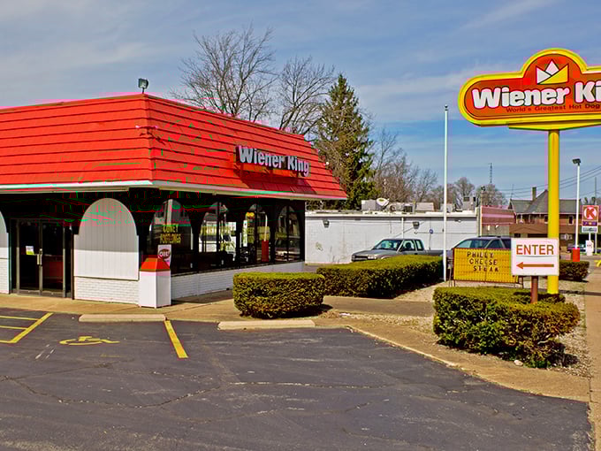This Mansfield classic stands proud like a delicious monument to American drive-in dining culture.
