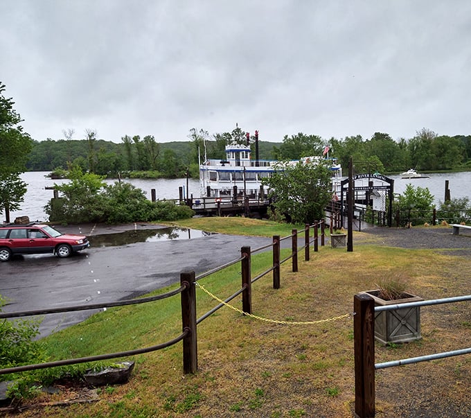 Deep River Landing—where train passengers become riverboat adventurers. The Becky Thatcher waits patiently to continue your journey on the Connecticut River.