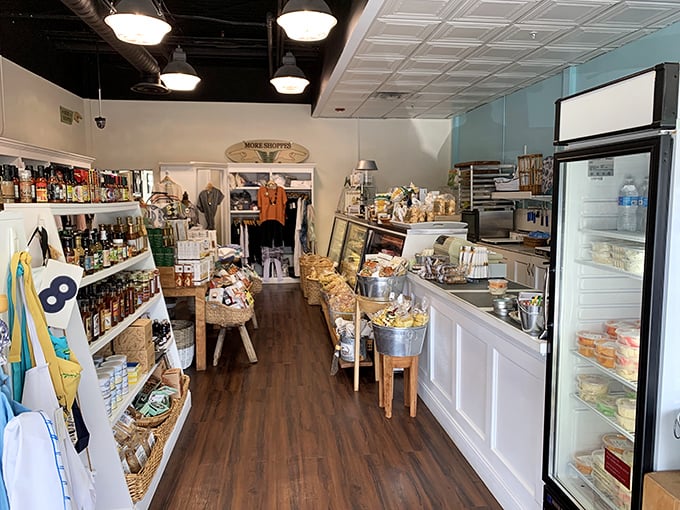 A gourmet oasis amid the treasure hunt—where shopping for vintage finds and artisanal treats creates the perfect Sunday symphony.