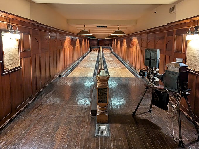 A bowling alley so elegant you'd feel underdressed in anything less than a smoking jacket. Strike in style, spare no expense.
