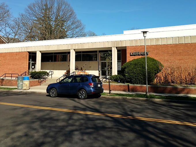 The Yellow Springs Community Library offers literary treasures in a mid-century modern setting. Books and brutalism—an architectural odd couple that somehow works!